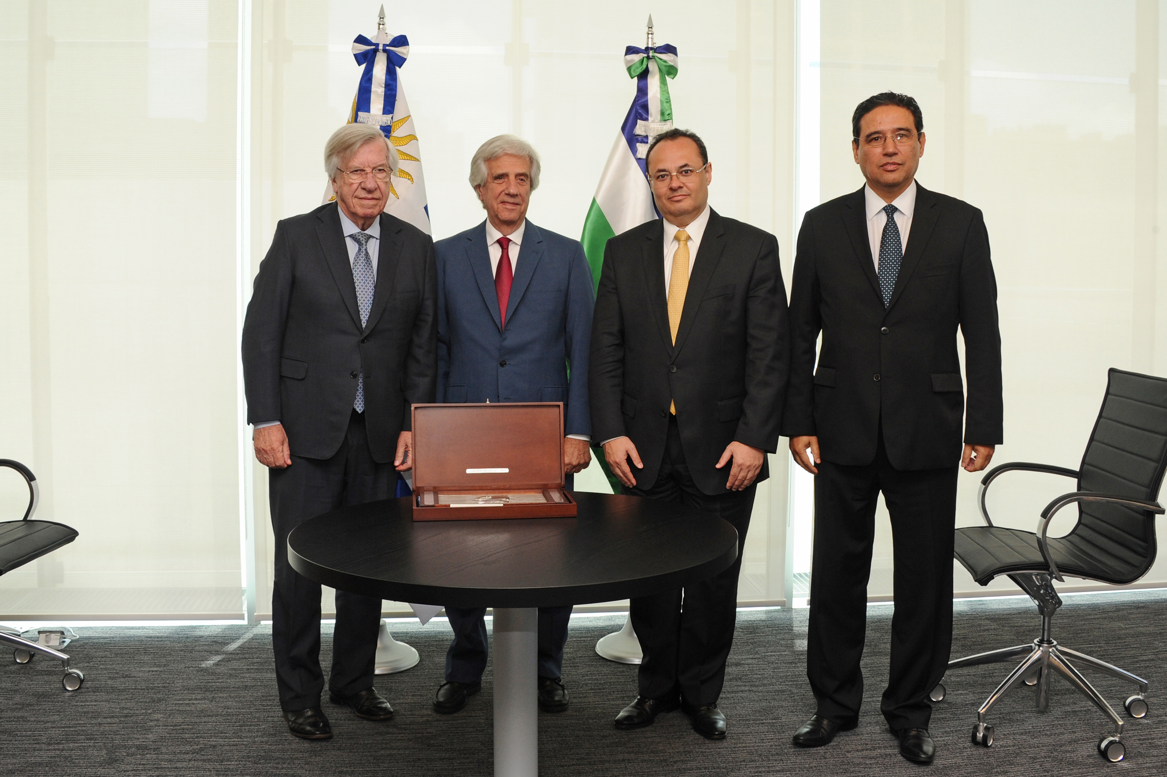 CAF inauguró su sede en Uruguay – Revista Importa que lo sepas